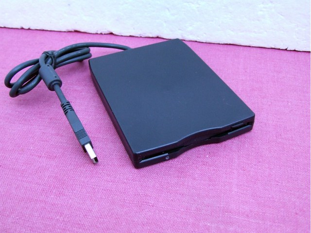 Dell USB floppy drive FDD citac flopi + GARANCIJA!