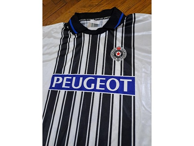 FK Partizan dres