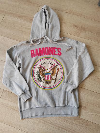 Bershka duks Ramones