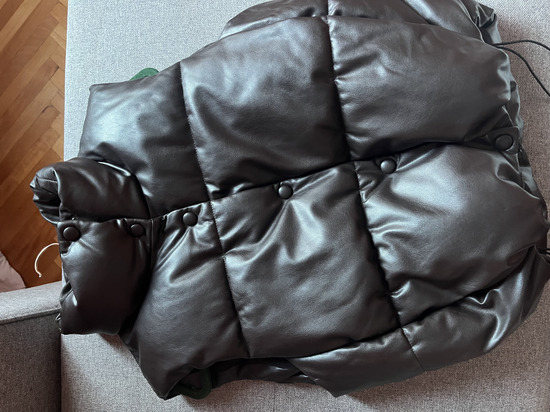 Zara puffer prsluk