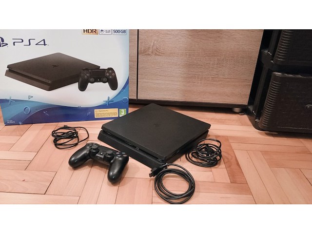 Sony PlayStation 4 SLIM model / PS4