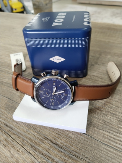 Moderni Fossil sat BQ2163