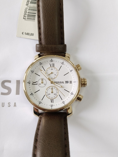 Elegantni Fossil Sat sa Belim Brojčanikom BQ1009