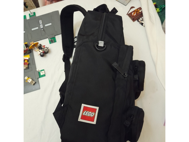 LEGO CLASSIC 2×2 KOCKA RANAC: CRNI