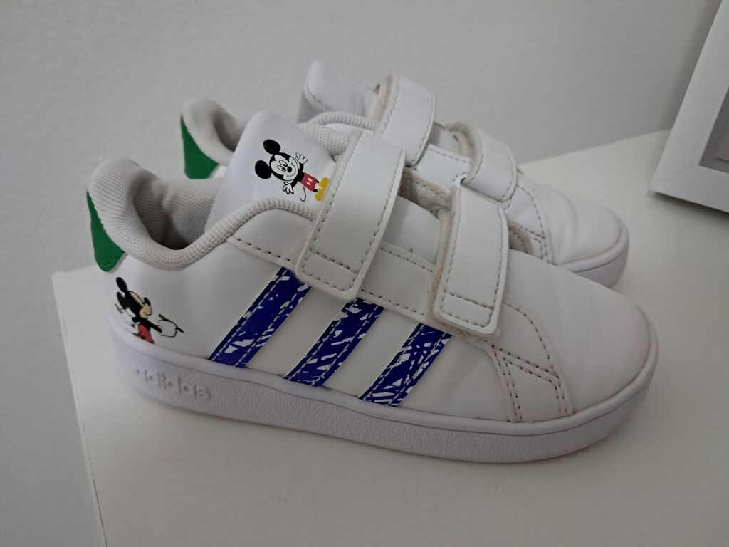 Adidas, Veličina - 26