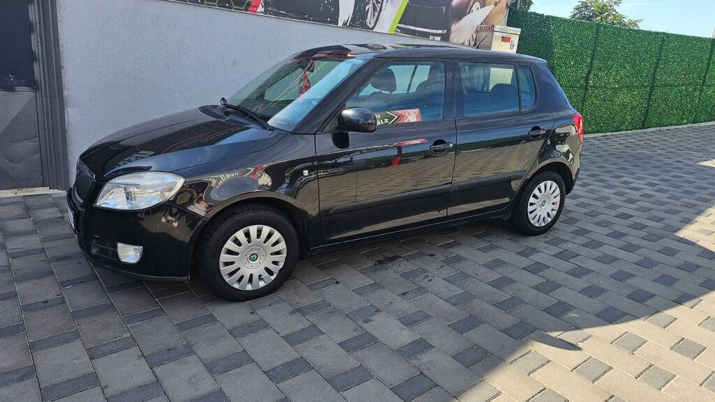 Skoda Fabia: 1.4 l | 2009 г. 192000 km. Hečbek