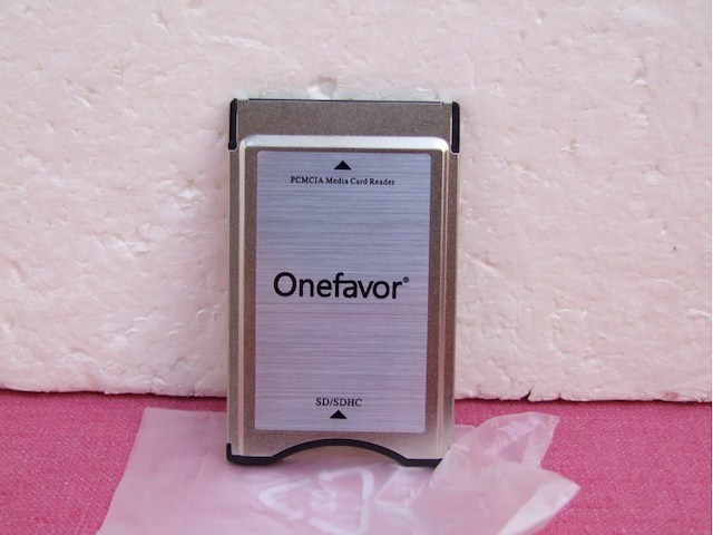 Onefavor PCMCIA kartica na citac SD memo NOVO!