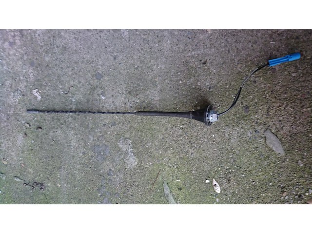 Opel Corsa C antena