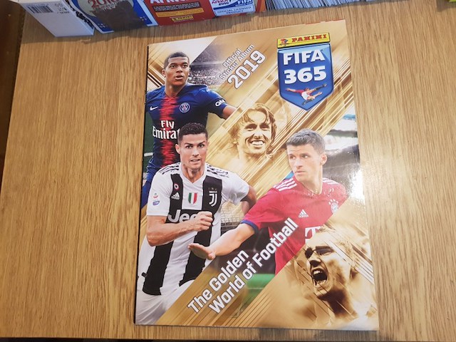 Prazan album - FIFA 365 2019 (Panini),bez slicica