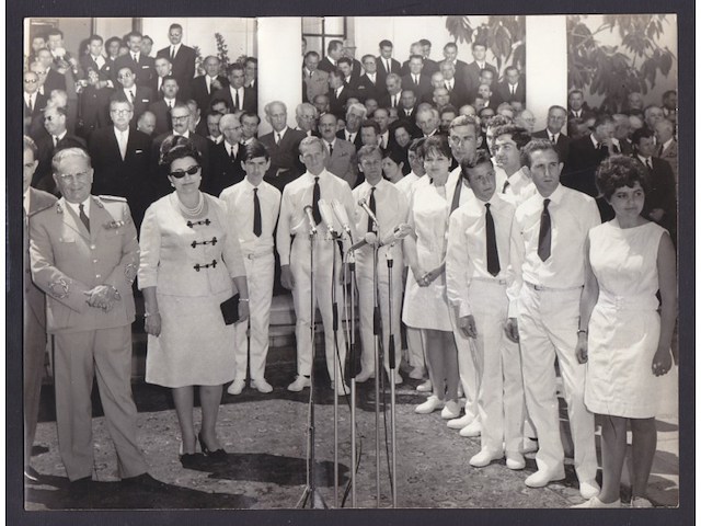 1967 tito i jovanka - fotografija 24x 18 cm