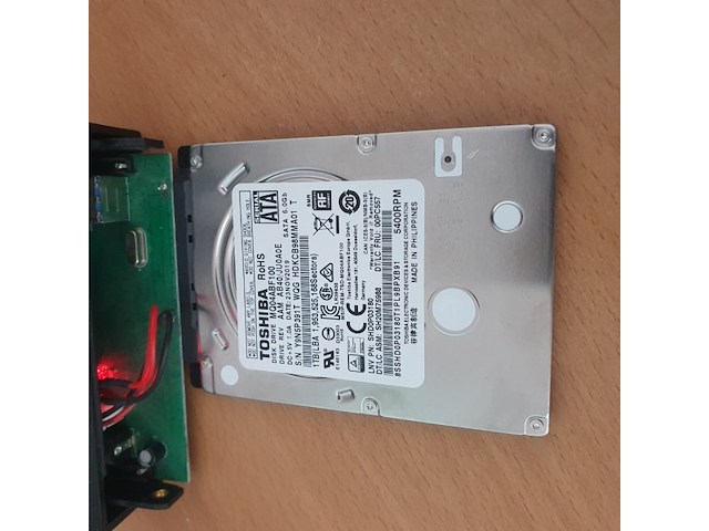 Toshiba hard disk 1TB 100/100