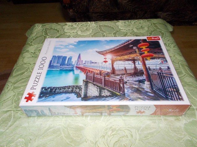 Trefl Puzzle - Chongqing China - 1000 pcs - NOVO