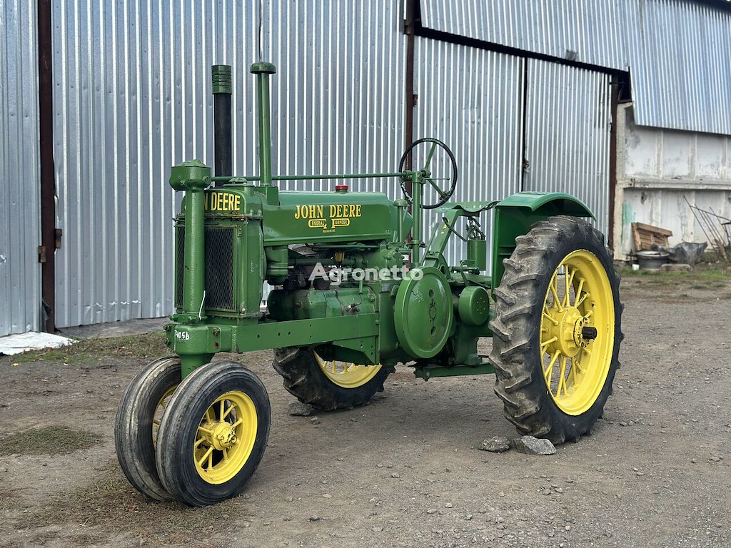 John Deere Model A mini traktor