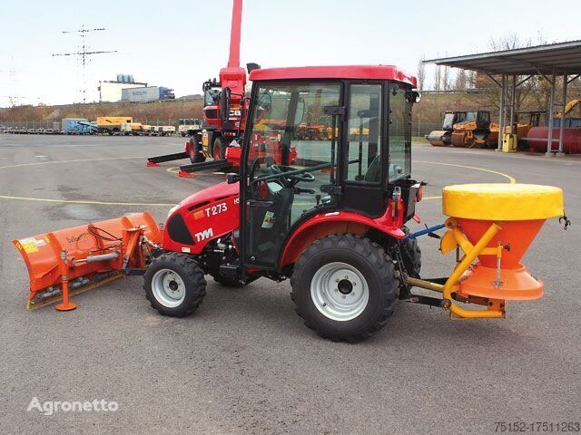 TYM T273 HST mit Winterausrüstung mini traktor