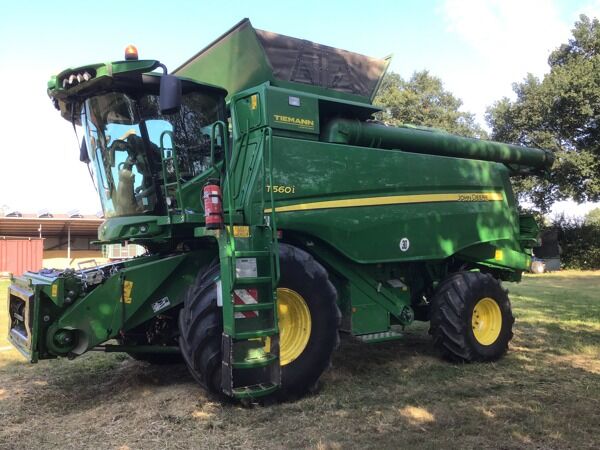 John Deere T560 + 725 Premium Flow kombajn za žito