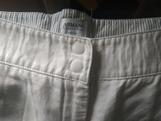 Nove Armani bele pantalone snizeno+biraj poklon