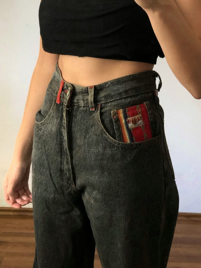 Vintage italijanske pantalone SNIZENJE