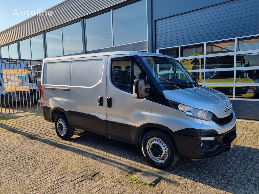 IVECO 35S17 3.0D L1H1/ Airco/ 3.500 KG trekhaak/ Anhangerkuplung minibus furgon