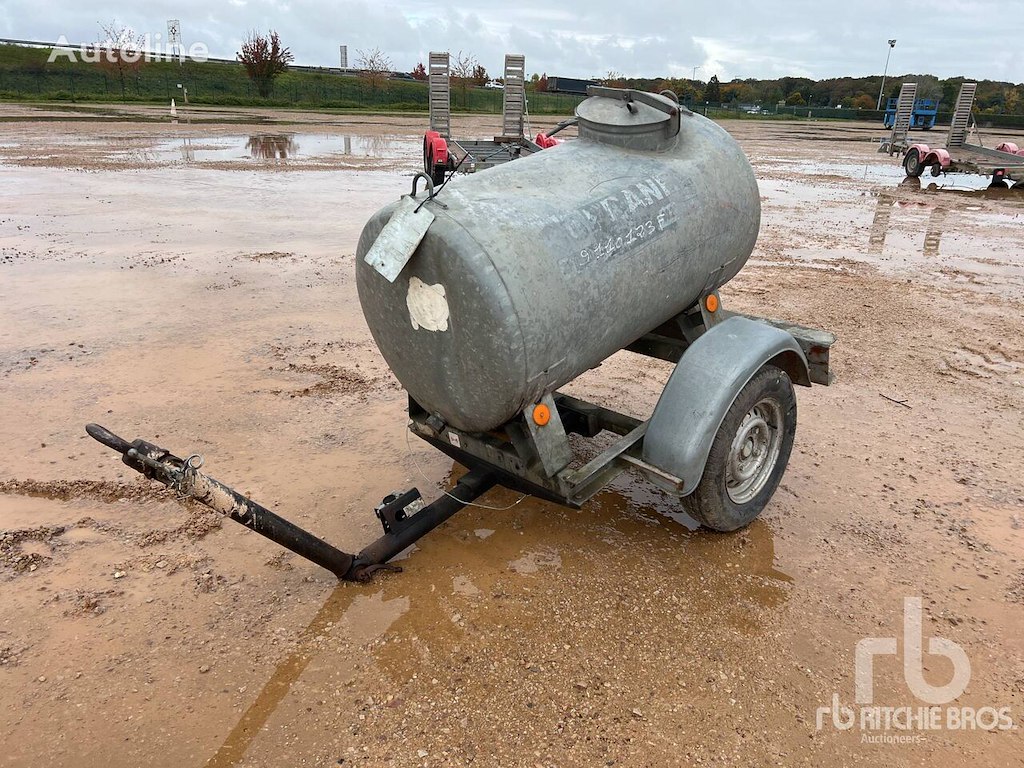 Prodaje se YSM 500 L S/A Citerne A Eau prikolicu cisternu za prevoz hrane na aukciji