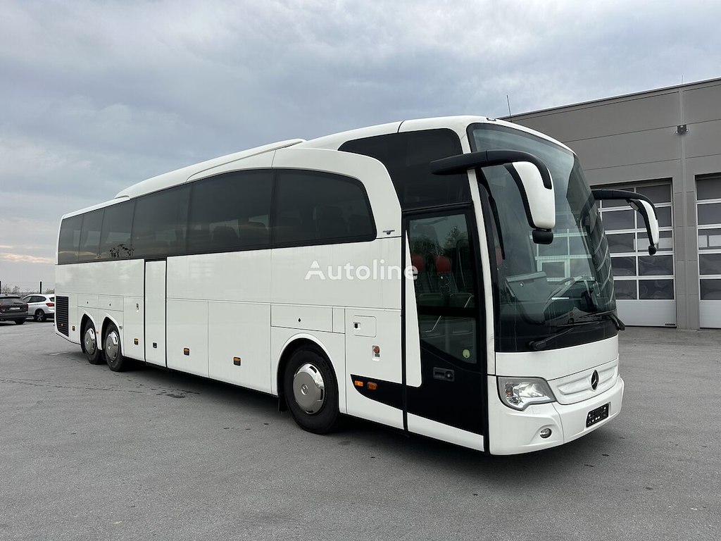 Mercedes-Benz Travego 16 RHD/3 turistički autobus