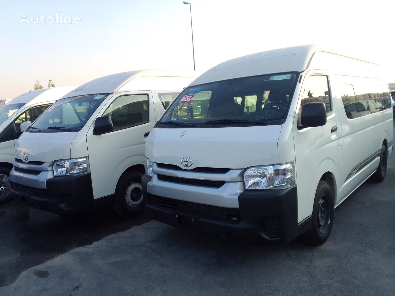 Novi Toyota Hiace ..High Roof....Nef -0Km..(Transport - Tous pays).. putnički minibus