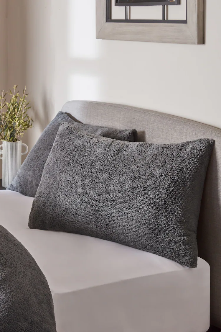 Set of 2 Charcoal Grey Soft Teddy Fleece Pillowcases