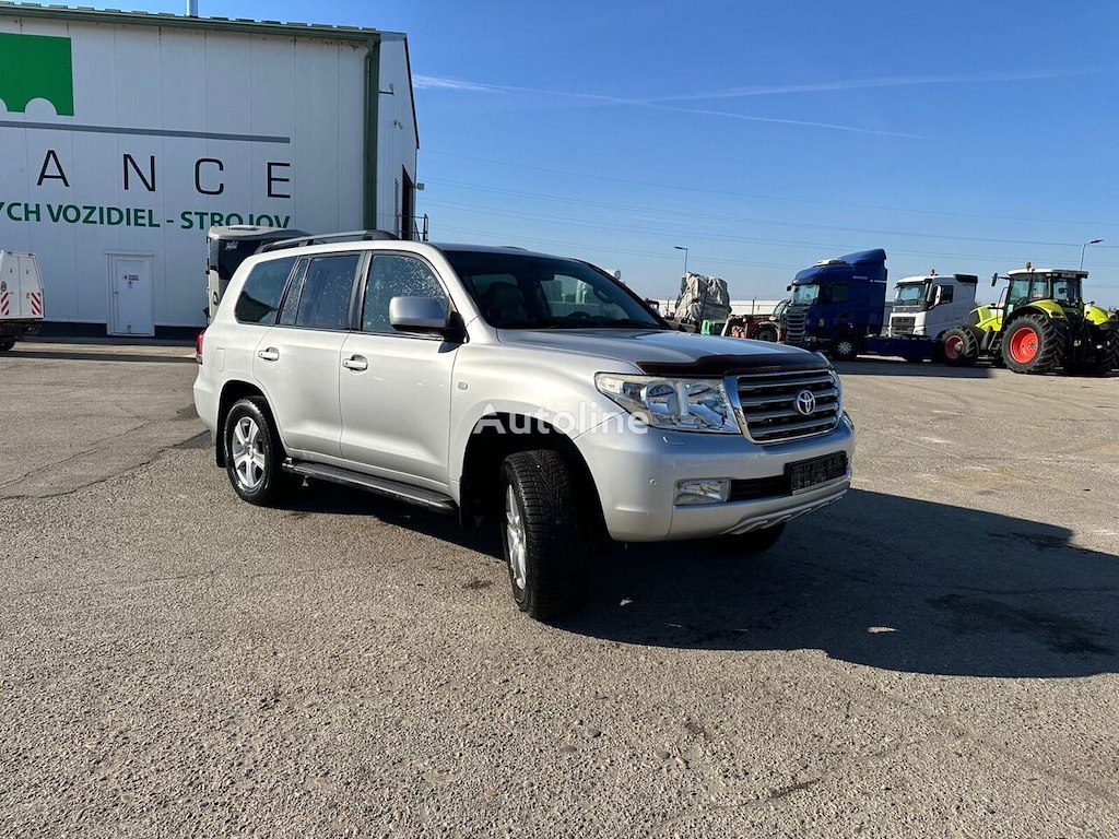 Toyota Land Cruiser 4,5 200 terenac