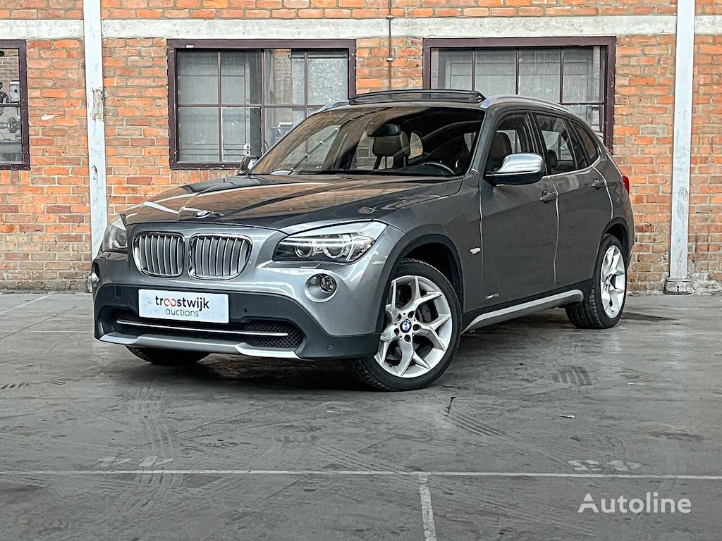 Prodaje se BMW x1 krosover na aukciji