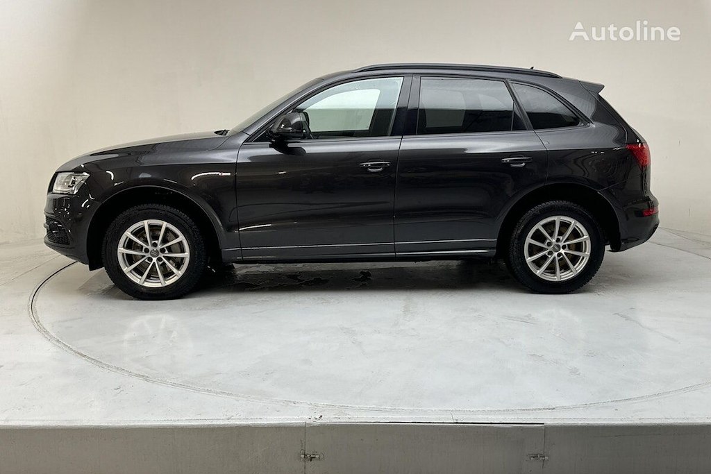 Prodaje se Audi Q5 krosover na aukciji