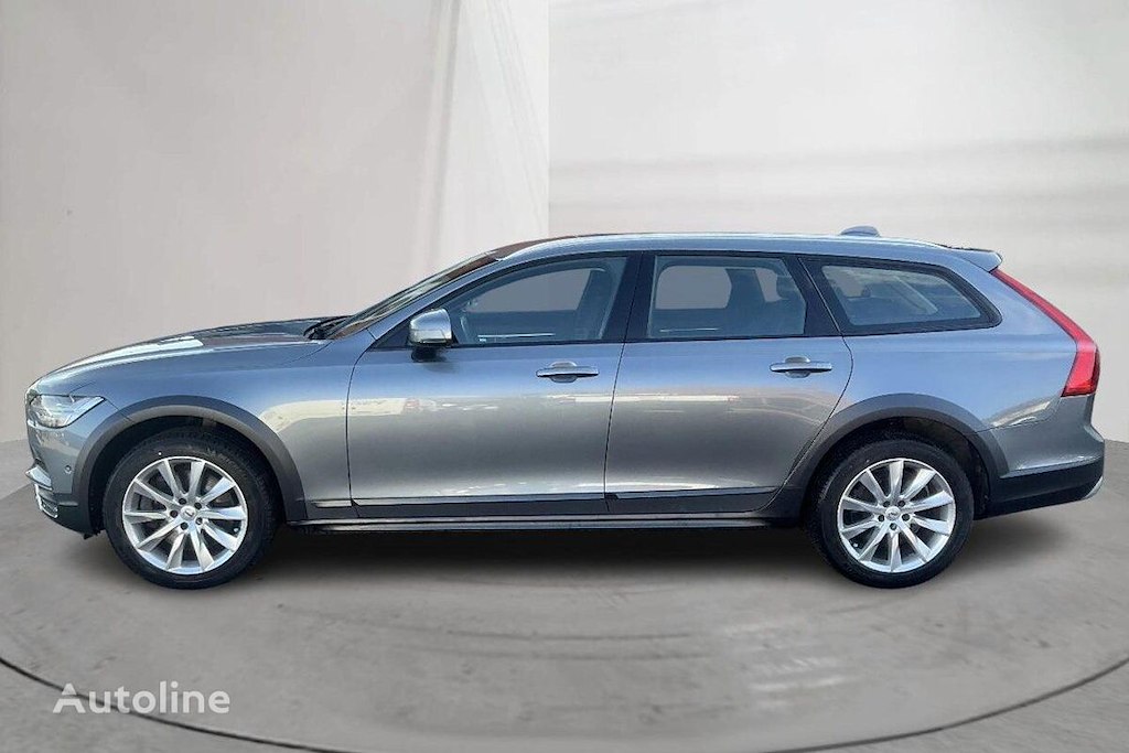 Prodaje se Volvo V90 Cross Country karavan na aukciji