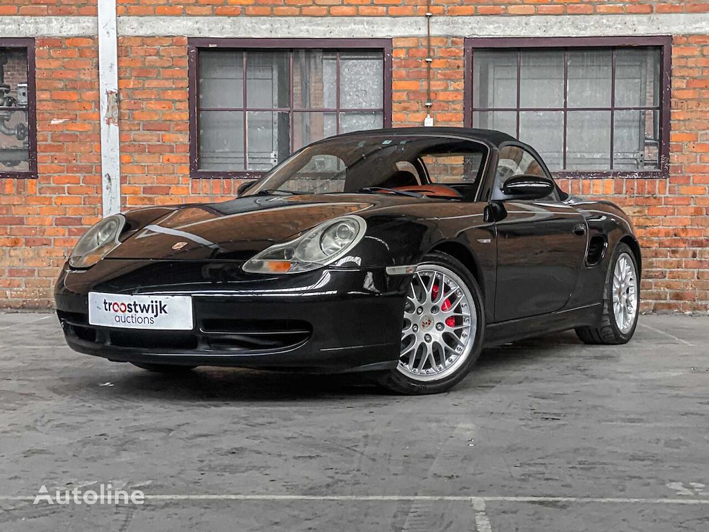 Prodaje se Porsche Boxster S kabriolet na aukciji