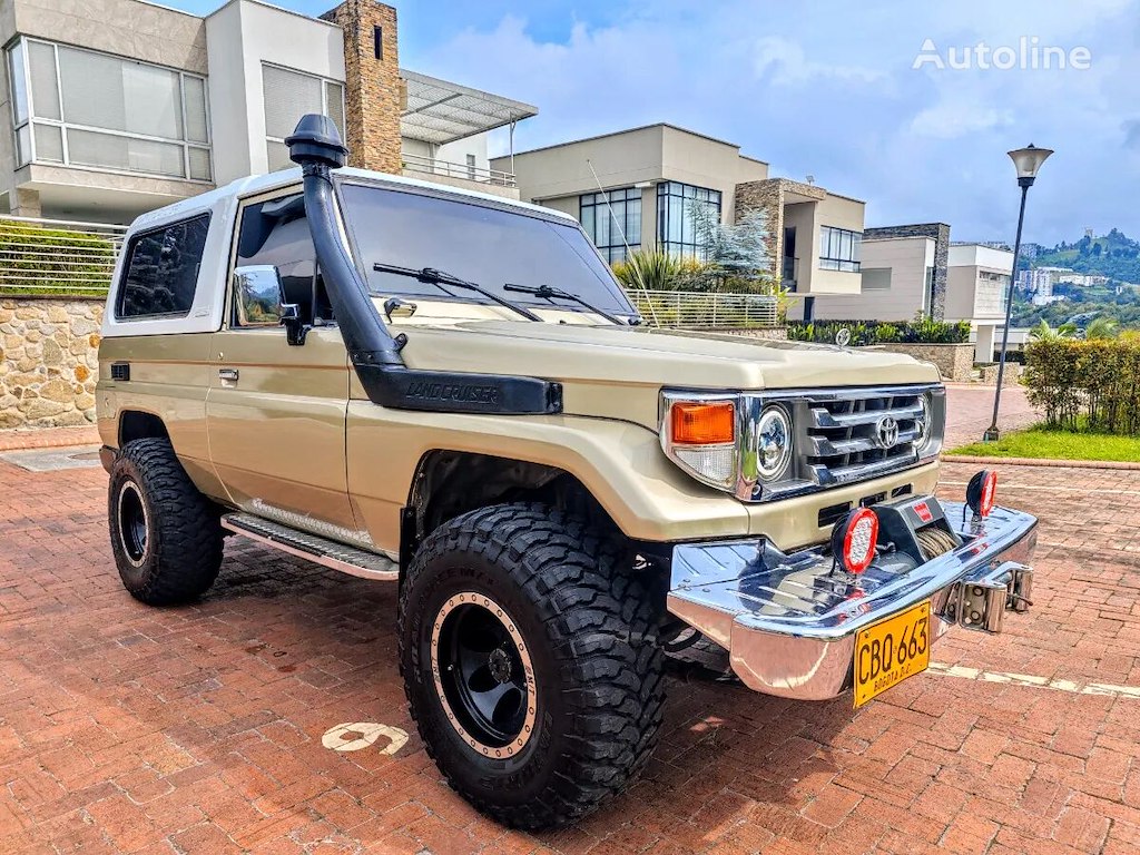 Toyota Land Cruiser terenac