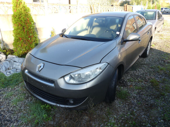 Prodaje se Renault Fluence sedan na aukciji