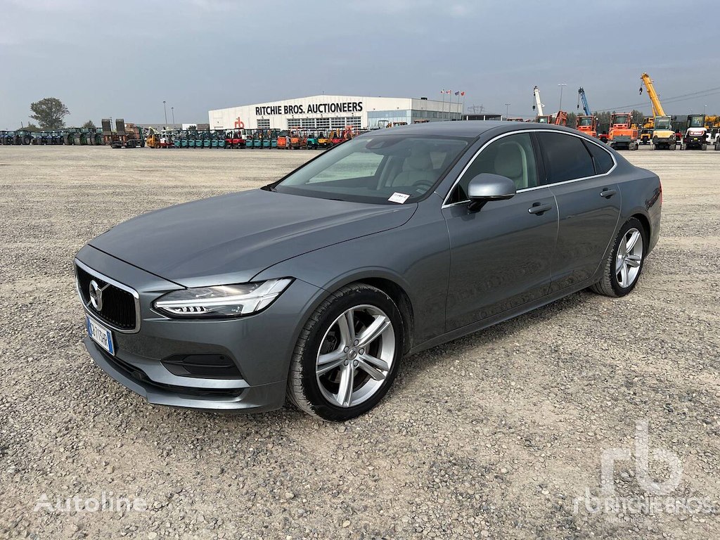 Prodaje se Volvo S90 krosover na aukciji