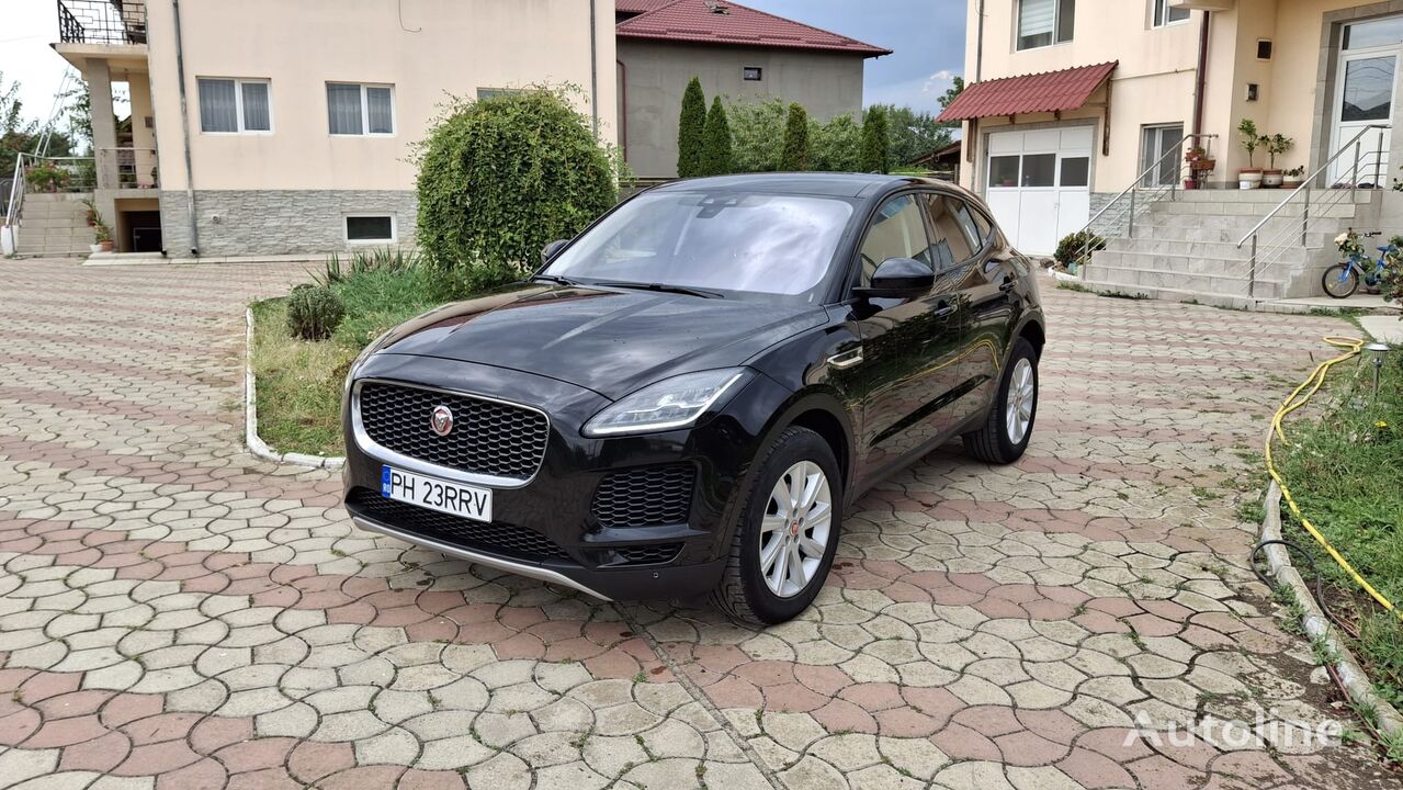 Jaguar E PACE terenac