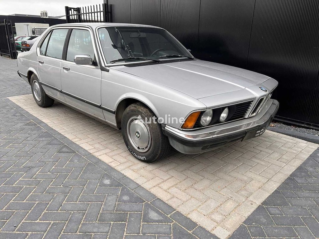 Prodaje se BMW 732i sedan na aukciji