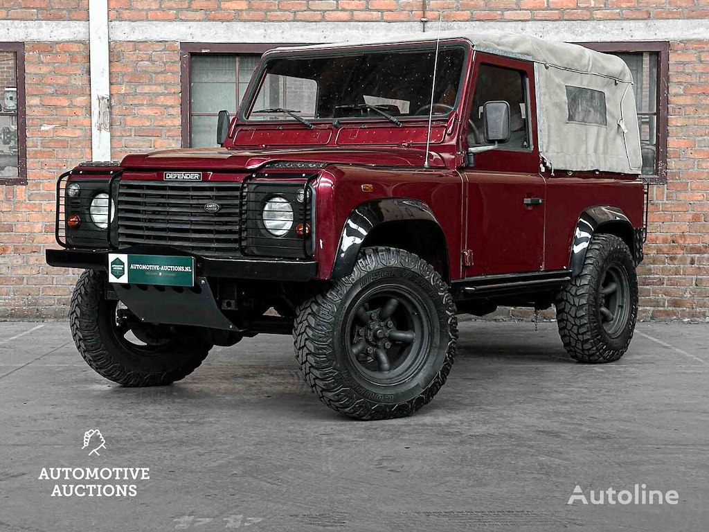 Prodaje se Land Rover Defender terenac na aukciji