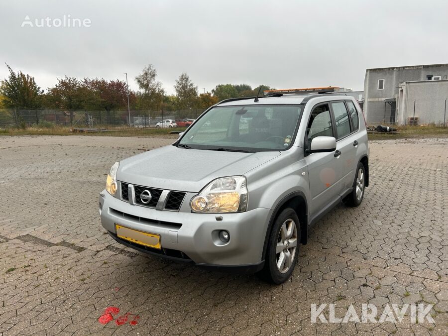 Prodaje se Nissan X-Trail krosover na aukciji