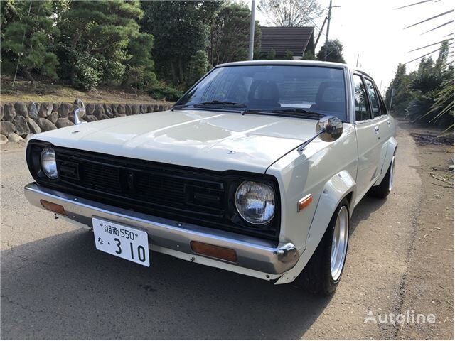 Nissan SUNNY sedan