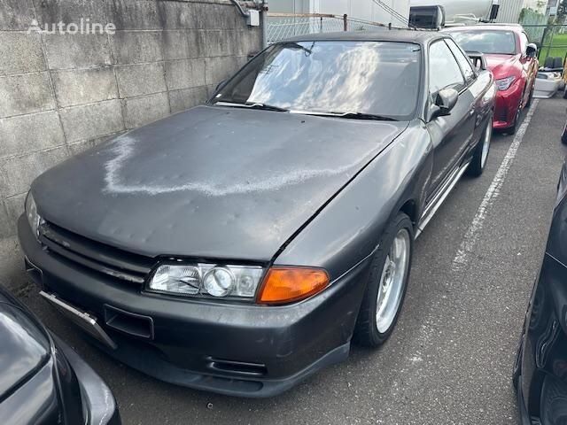 Nissan SKYLINE sedan