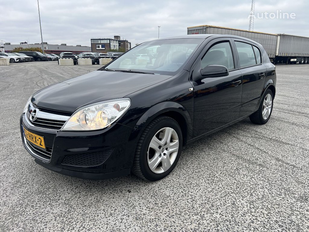 Opel Astra 1.9 cdti Automat hečbek