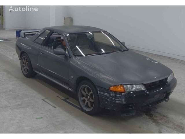 Nissan SKYLINE sedan