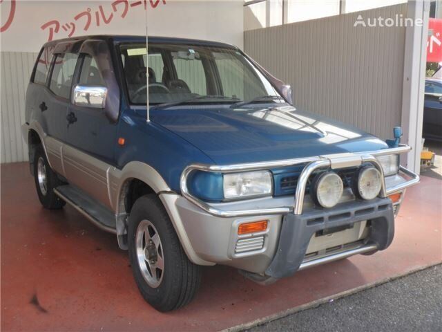 Nissan MISTRAL terenac