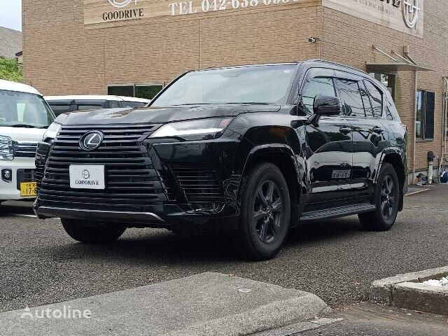 Lexus LX terenac