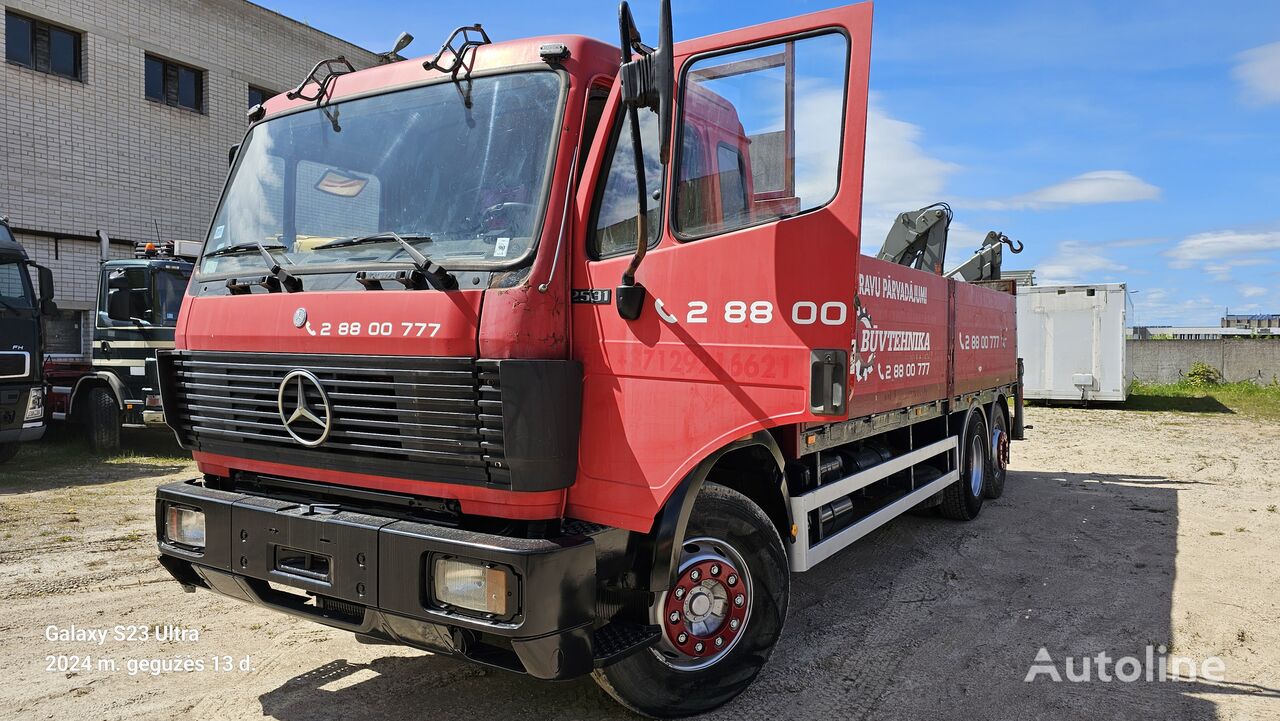 Mercedes-Benz Sk 2531 6x2 kamion s ravnom platformom