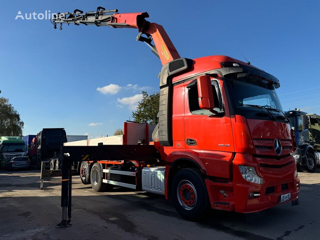 Mercedes-Benz Actros 2548L kamion s ravnom platformom