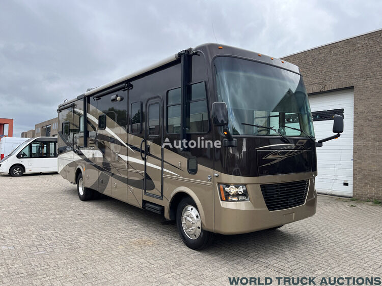 Prodaje se Ford Tiffin Motorhome V10 34TGA | Camper Motorhome | 3x Side sliding kuću na točkovima na aukciji