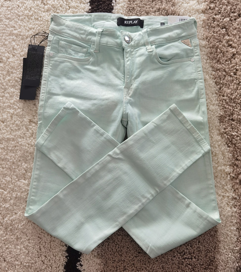 Replay pantalone 27(S) nove original  2500,00