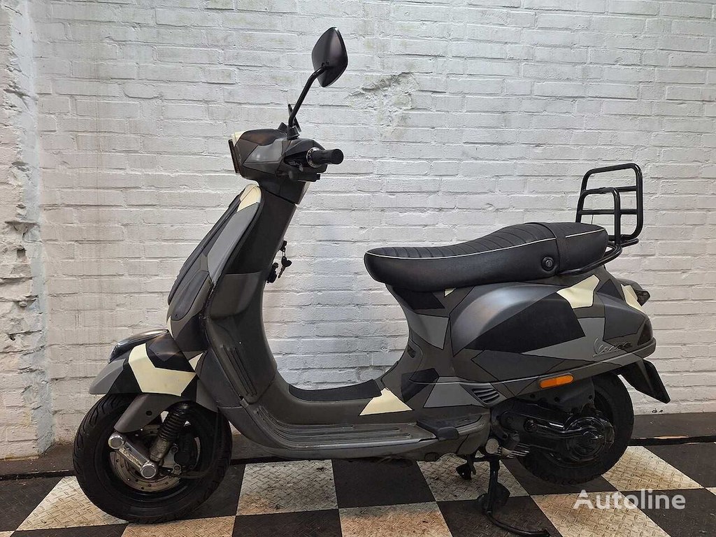 Prodaje se Piaggio 25 km snorscooter 4takt skuter na aukciji