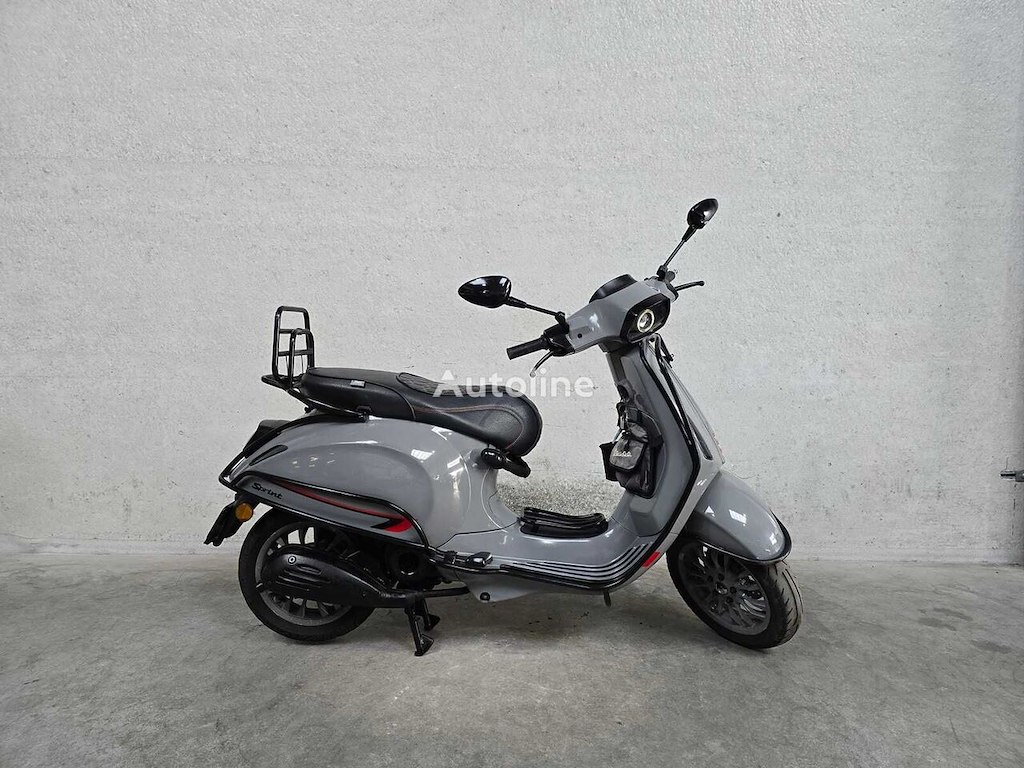 Prodaje se Vespa Snorscooter skuter na aukciji